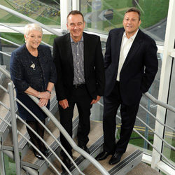 Dianne Thompson to retire as Camelot chief executive